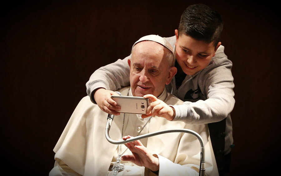 Pope tops 40 million followers on Twitter, 5 million on Instagram ...