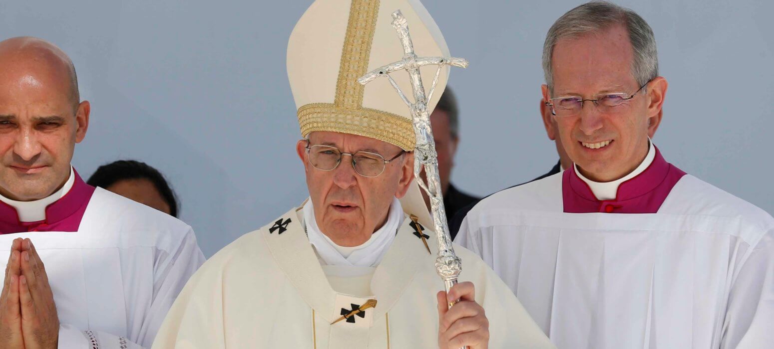 Witness to Christ with love, pope tells Catholics on Arabian Peninsula ...